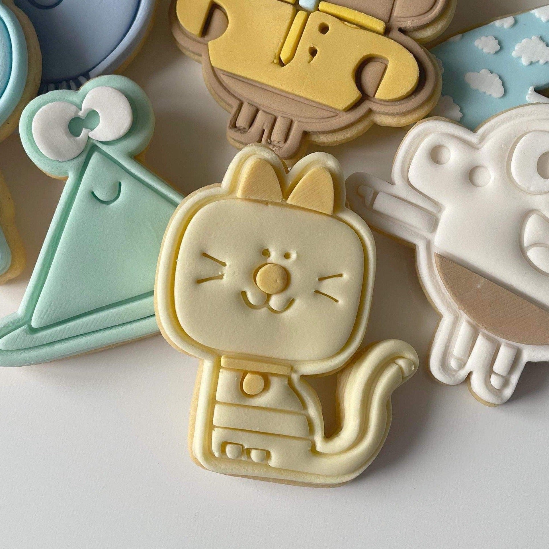 Cat 'Hey Duggee' Embosser and Cutter – For The Love Of Cookies